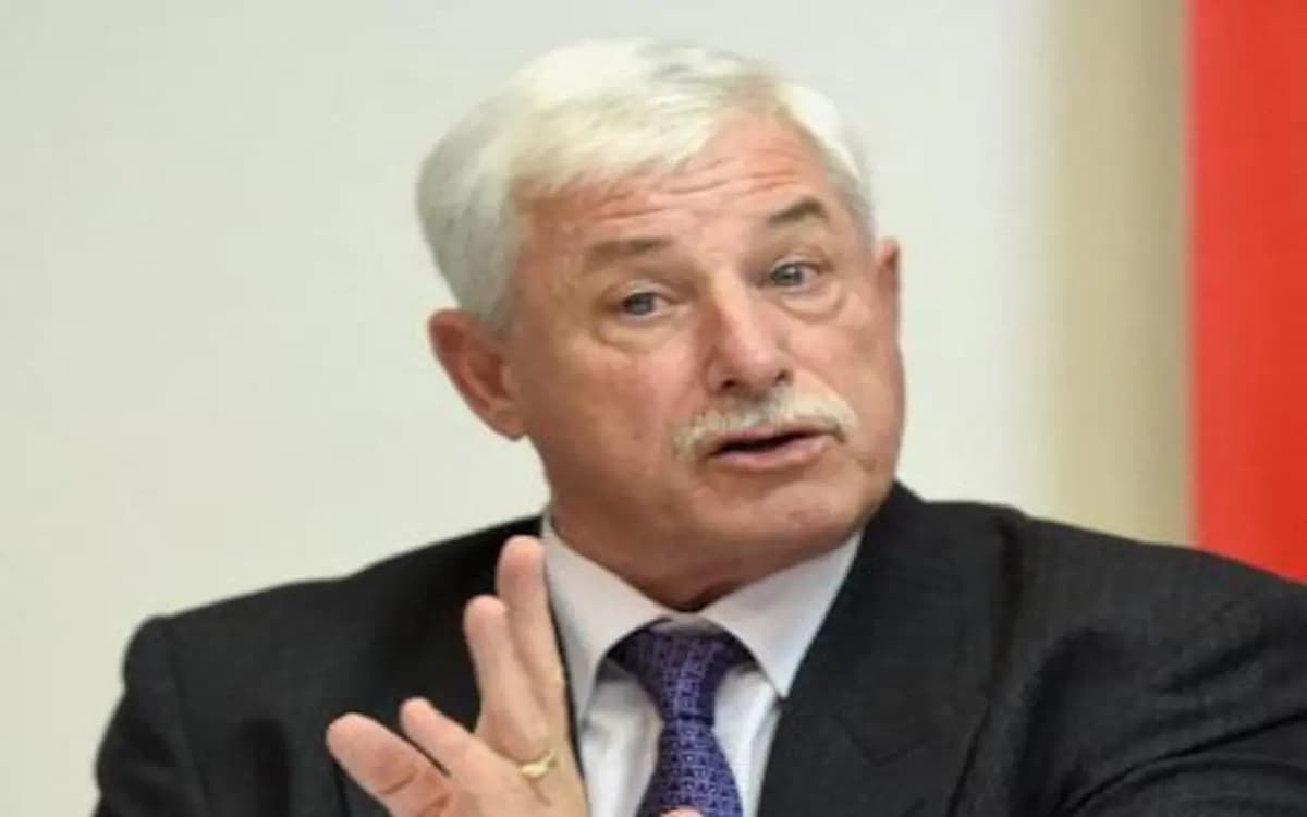 Richard Hadlee Said Captain Kohlis Aggressive Behavior On Ground Is ...