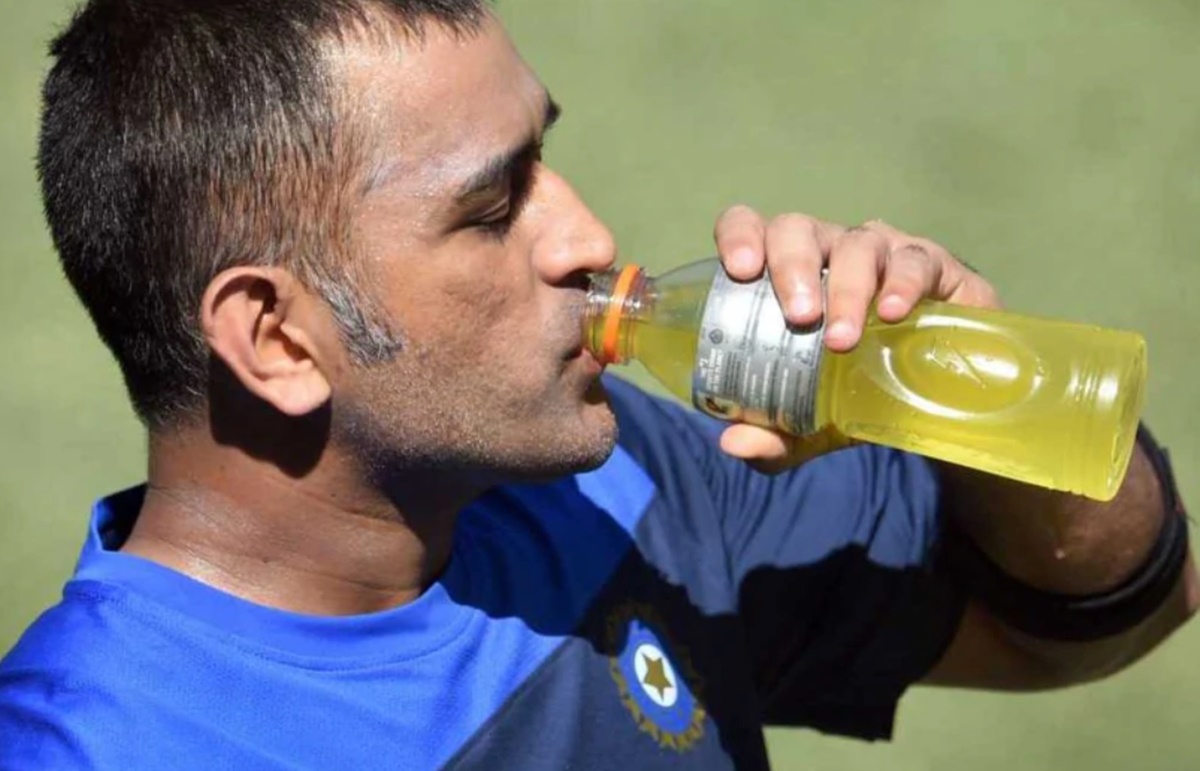 Former Indian Captain Ms Dhoni Brand Ambassador Of Copter 7 Beer in ...