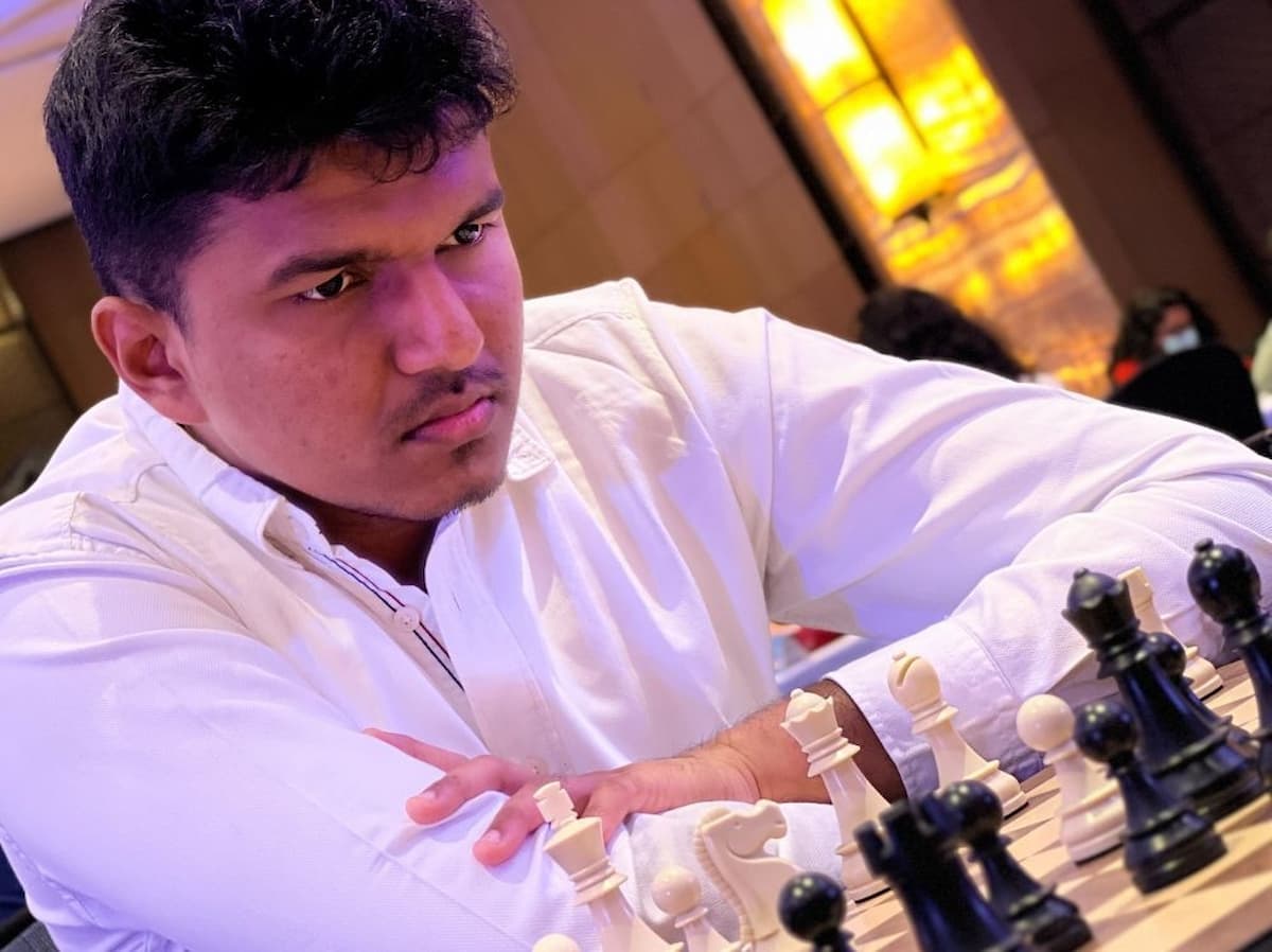 Harsha Bharathakoti emerges sole leader in Asian Continental Chess On ...