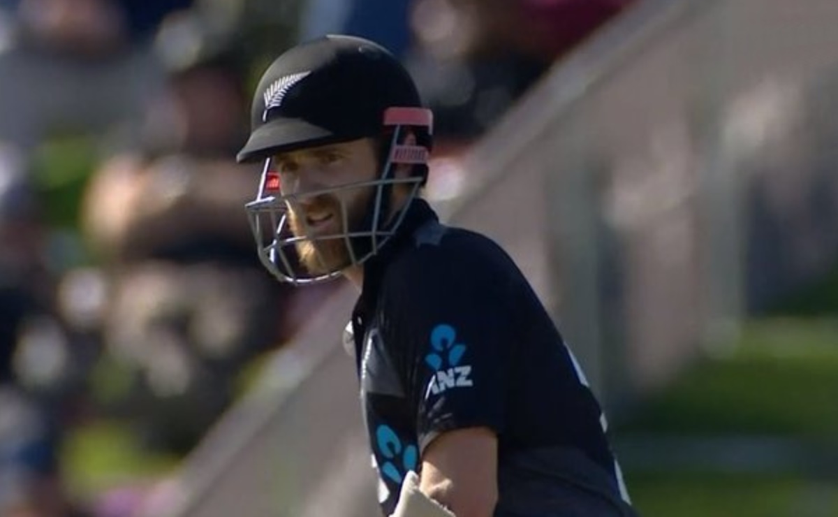 PAK vs NZ kane Williamson six to Mohammad Wasim Jr - PAK vs NZ: 'कछुआ ...