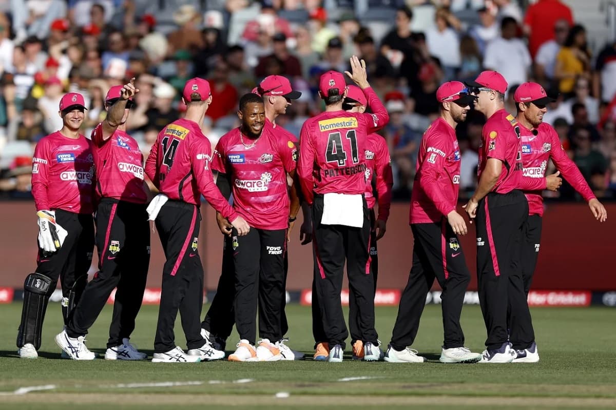 BBL 12: Sydney Sixers Opt To Bowl First Against Melbourne Stars ...