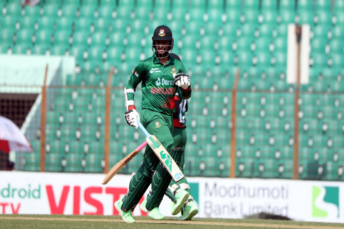 ENG vs BAN: 246 रनों पर सिमटी बांग्लादेश की पारी, इंग्लैंड के पास क्लीन ...