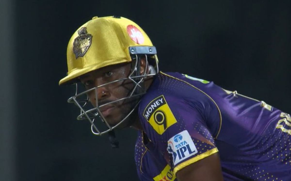 Andre Russell Hit 3 Consecutive Sixes Against Mukesh Kumar Watch