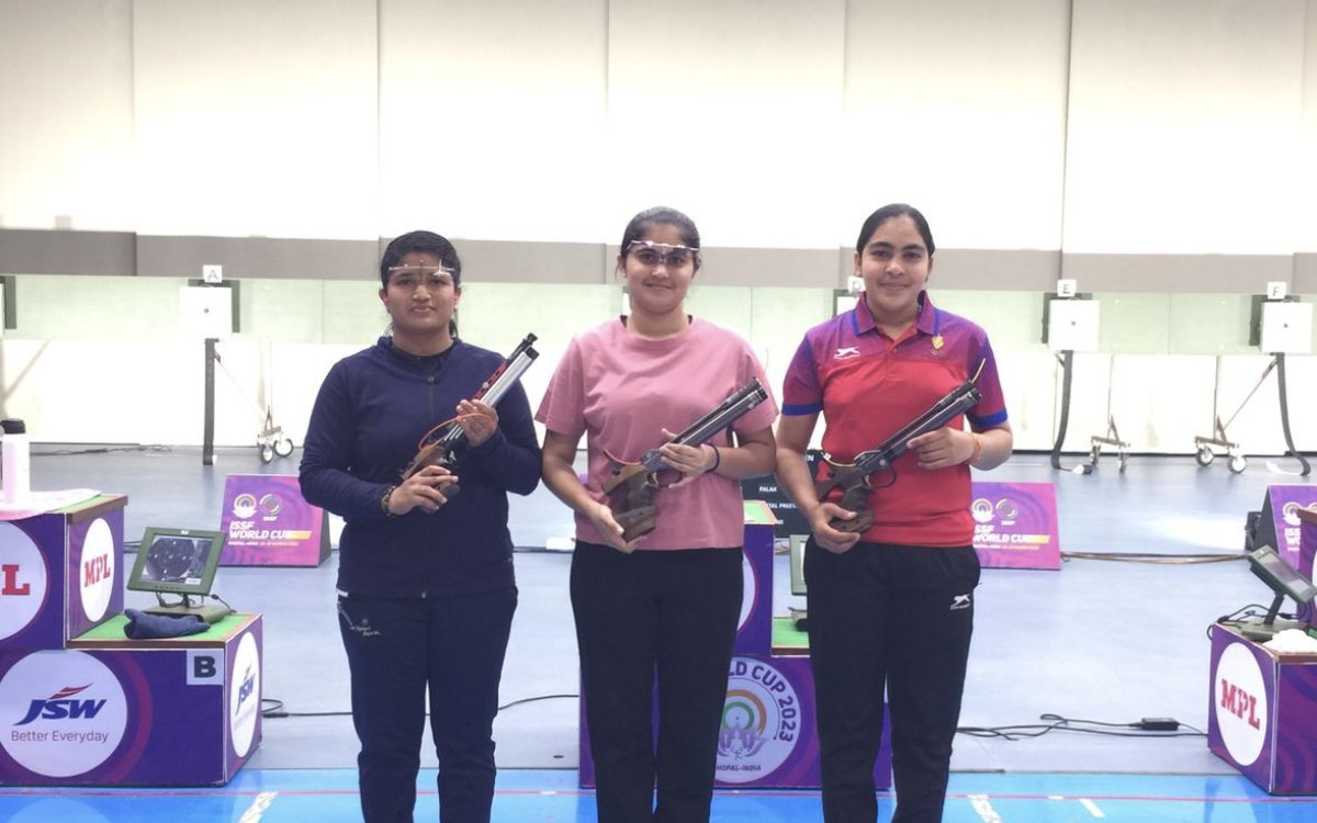 Asian Games Champ Palak Wins Gold On First Day Of Air Pistol Trials On ...