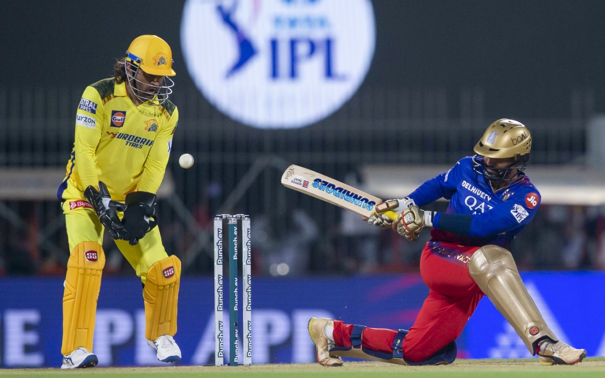 Faf Du Plessis Blamed Top-order Batting Collapse After Loss Against CSK
