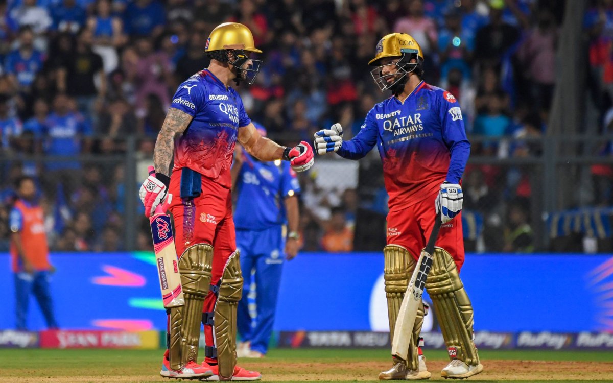 मुंबई ने टॉस जीतकर गेंदबाजी चुनी - Story Of Mumbai Ipl Match Between ...