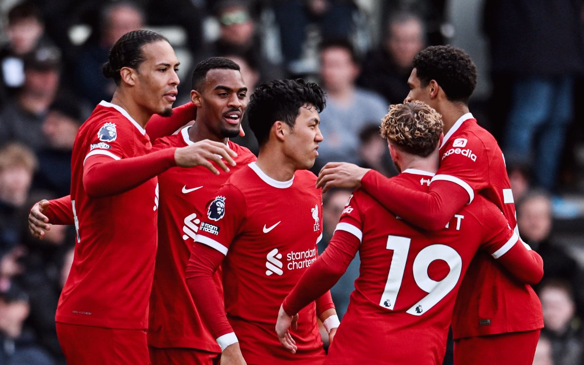 Premier League: Liverpool Win At Fulham To Go Level With Leaders ...