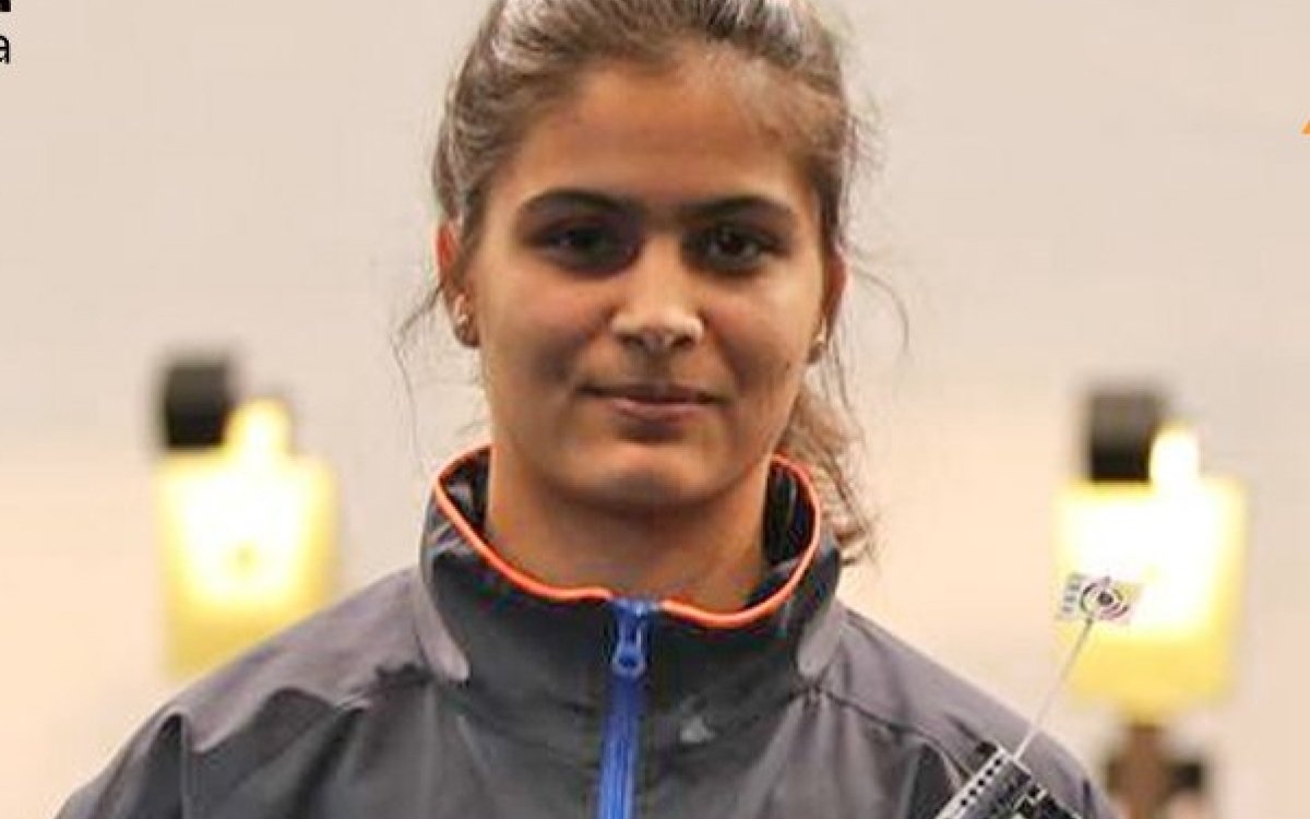 Paris Olympics: Manu Bhaker Qualifies For Women’s 10m Air Pistol Final ...