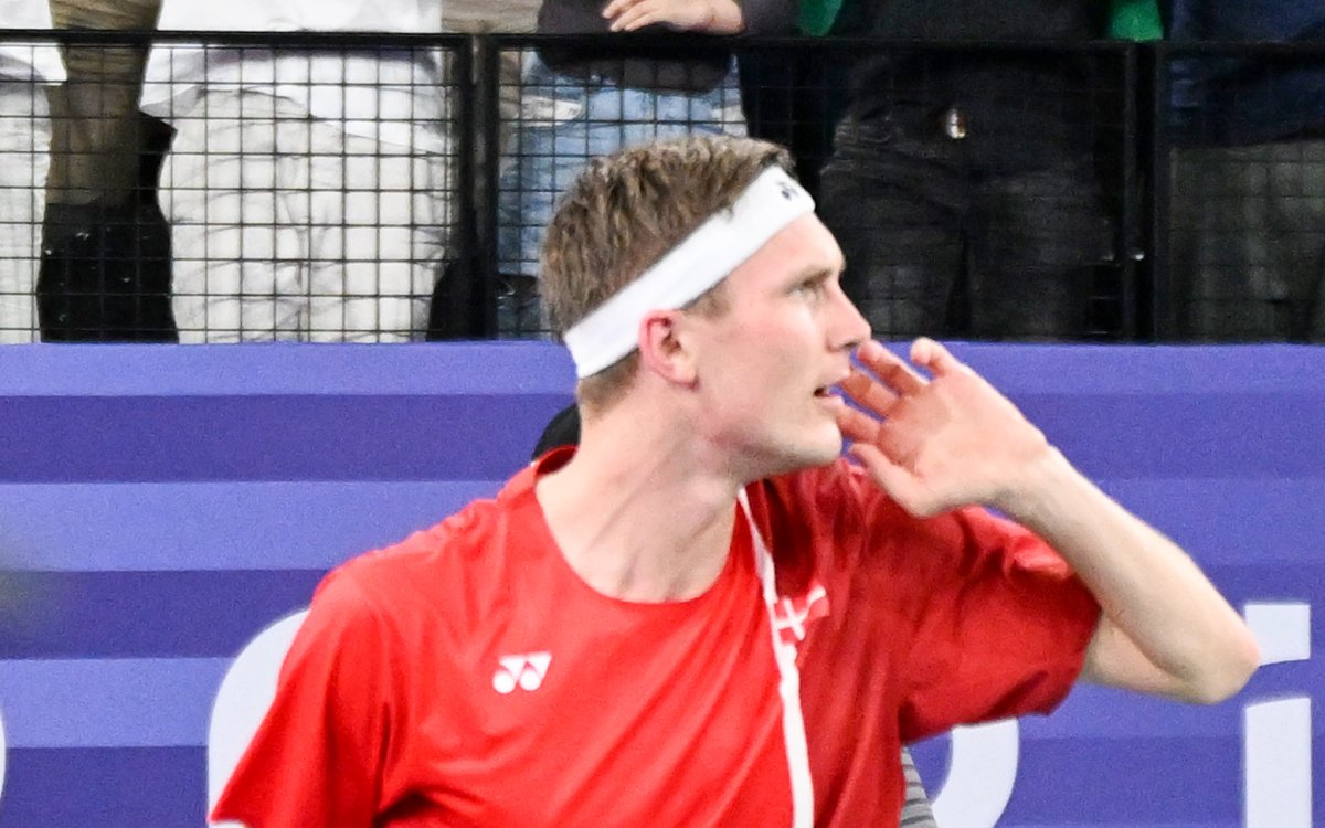 Hong Kong Open: Denmark's Axelsen Beats Local Hero Ng Ka Lang On ...