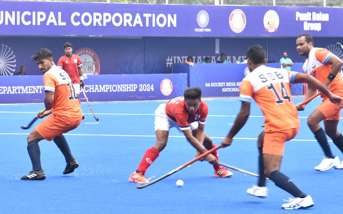 Inter-Department National Hockey: FCI, SSCB Win Big And Reach Quarters ...