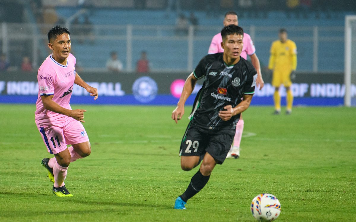 ISL 2024-25: Chhetri Helps Bengaluru FC To A Late Comeback Win Over Mohammedan SC On Cricketnmore