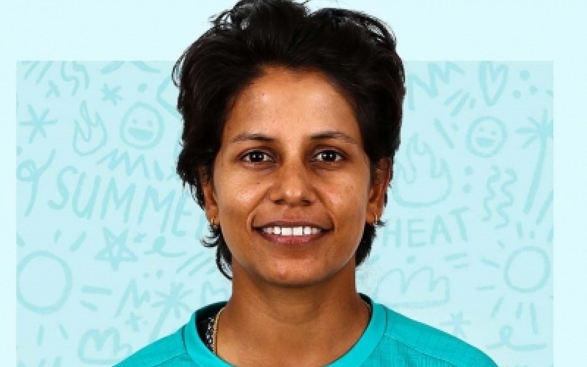 WPL 2025: Delhi Capitals Release Laura Harris, Poonam Yadav, Ashwani ...
