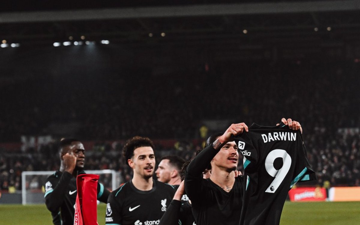 Hard-working Nunez Made A Difference, Says Liverpool Skipper Van Dijk ...