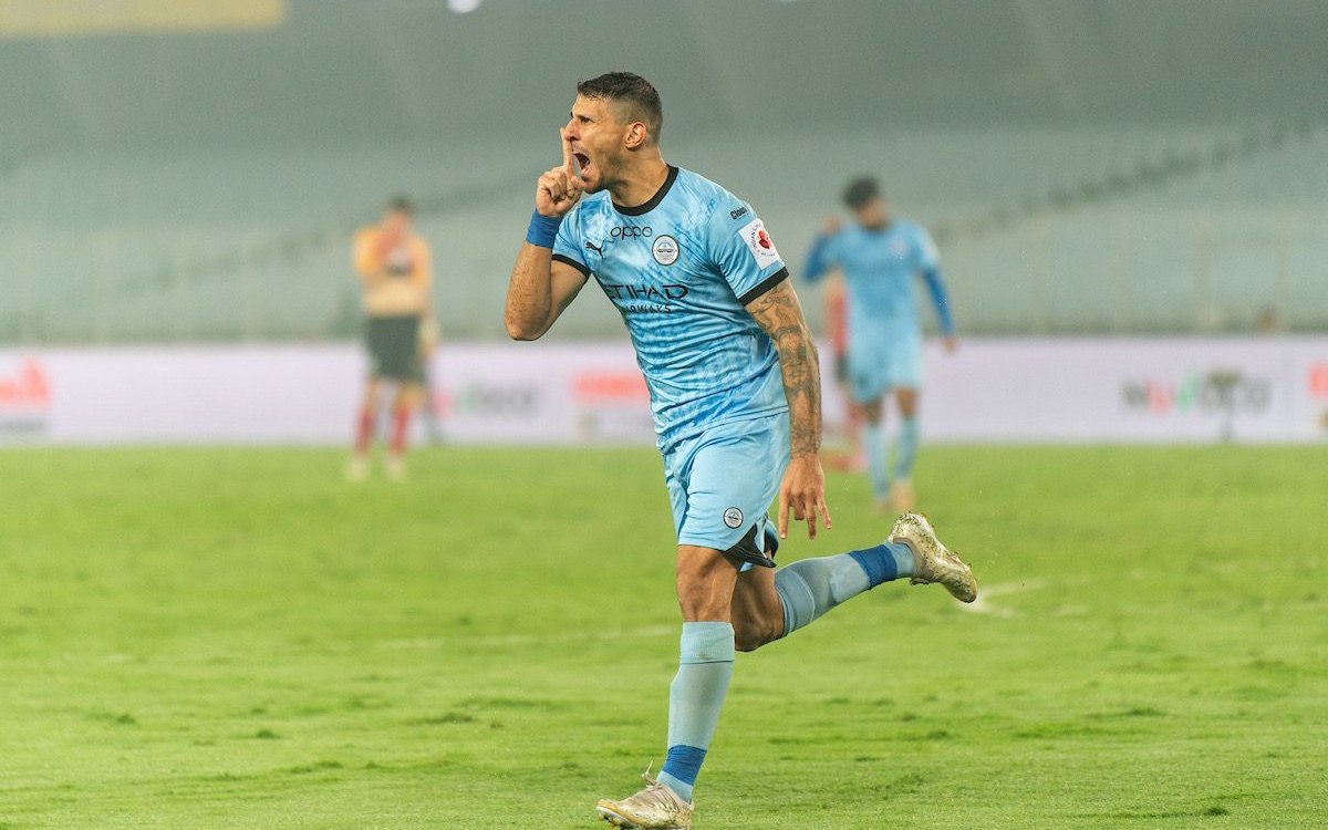 ISL 2024-25: Mumbai City Score Dramatic Winner To Overcome Late East ...