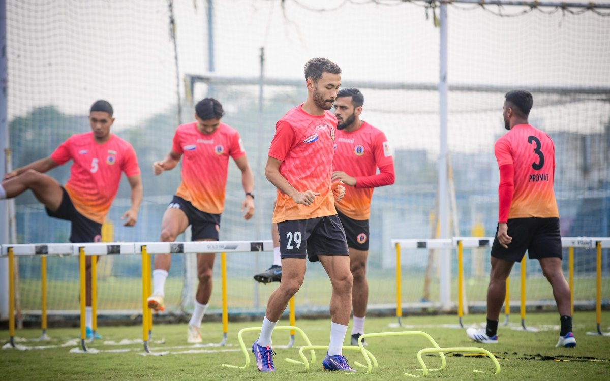 ISL 2024-25: Pride, Points To Play For, As East Bengal Take On Mohammedan SC On Cricketnmore