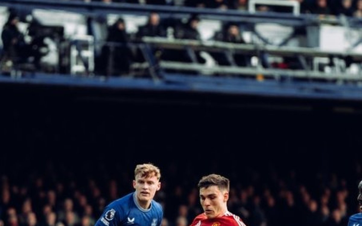 Premier League: Late Comeback Helps Man Utd Draw 2-2 At Everton On ...