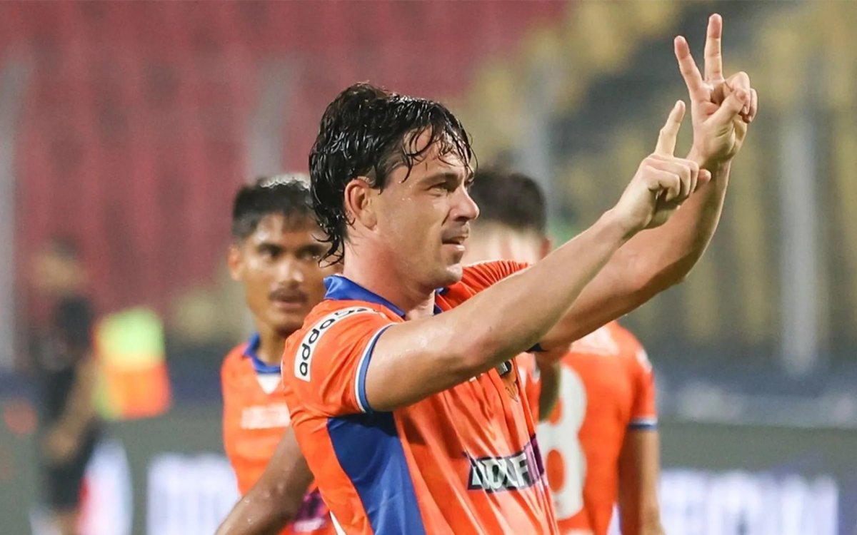 ISL 2024-25: FC Goa Seal Semis Berth With 2-0 Win Over Mohammedan SC On ...