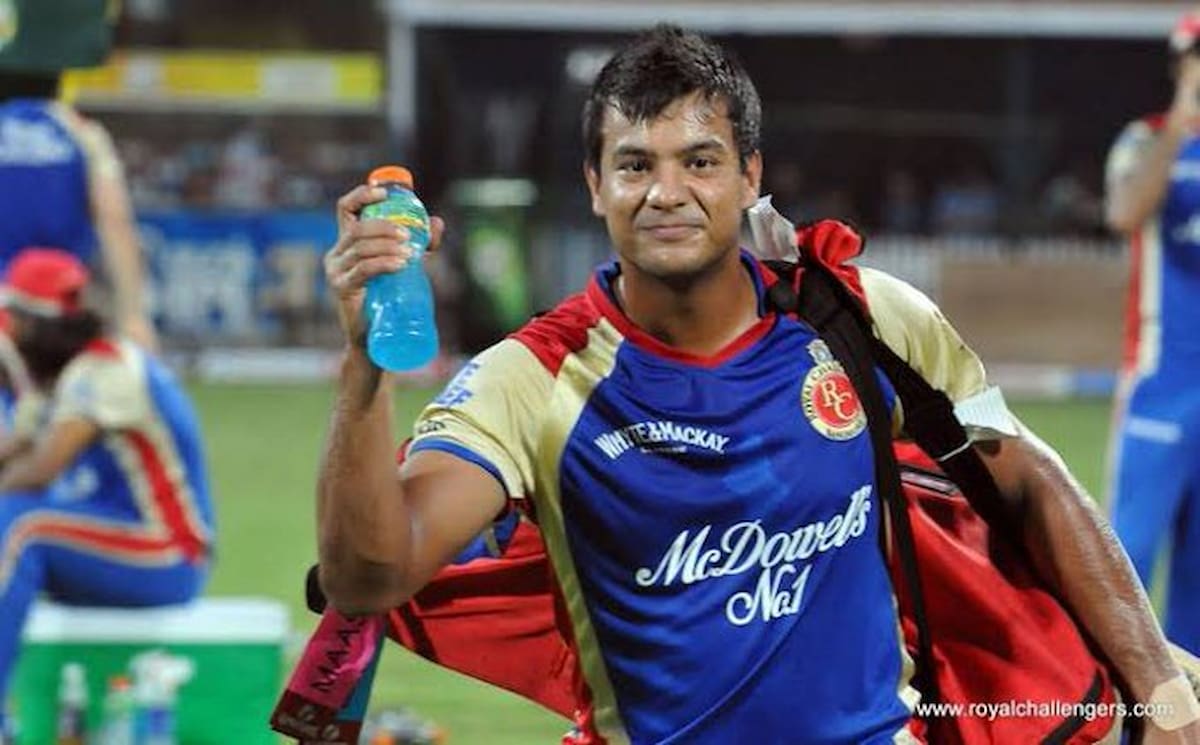 चोटिल पडिक्कल की जगह RCB ने टीम में शामिल किया अनुभवी बल्लेबाज़, RCB ...