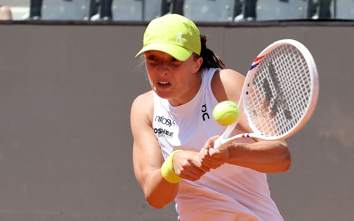 Italian Open: Defending Champ Iga Swiatek Loses To Danielle Collins In ...