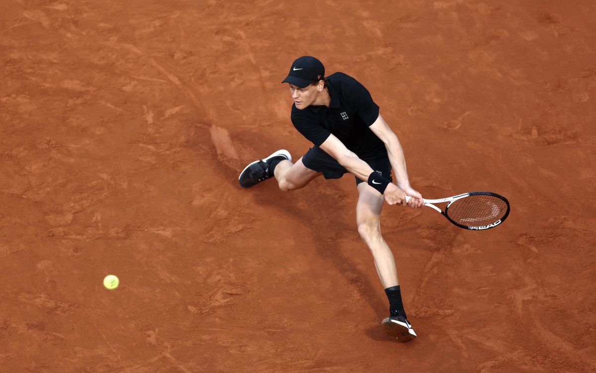 Italian Open: Sinner Overcomes Injured De Jong To Advance In Rome On ...