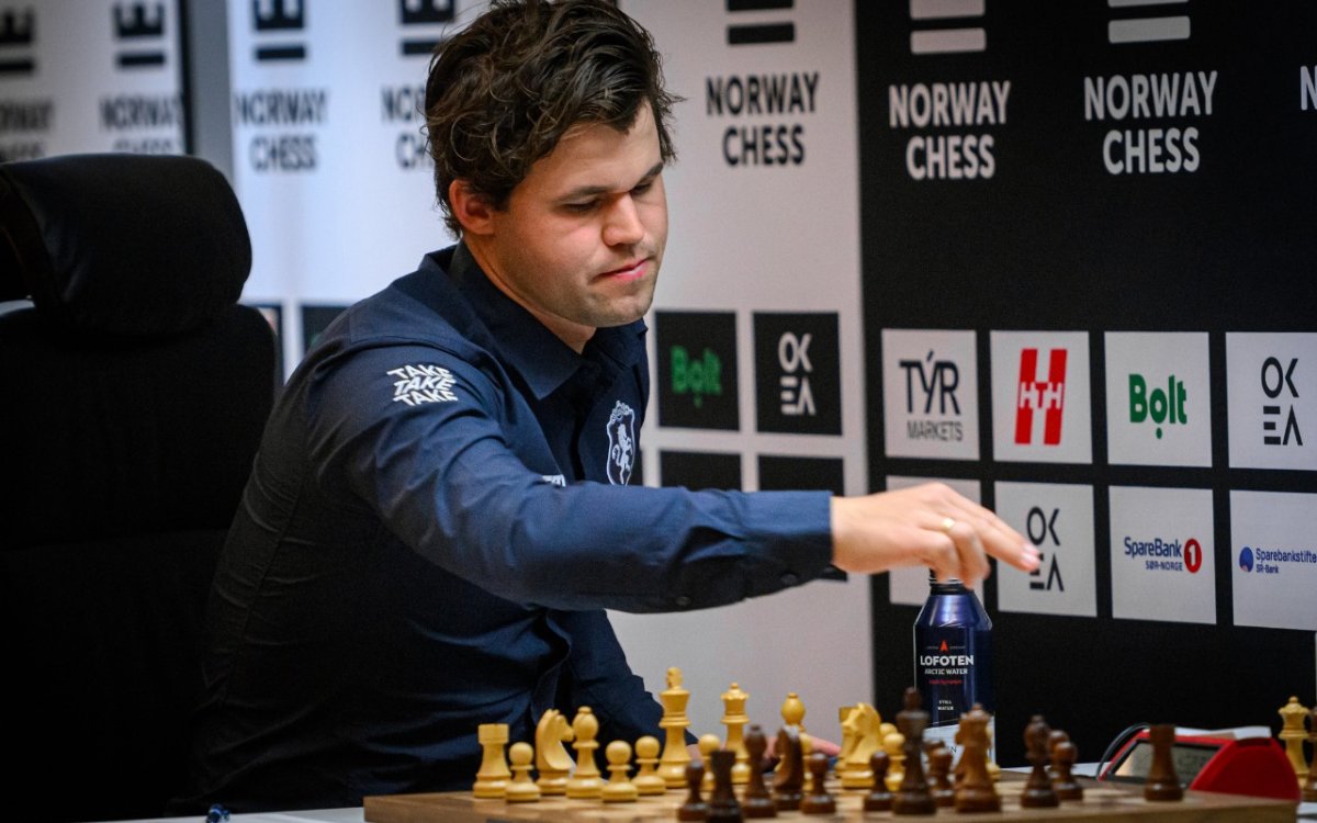 Norway Chess: Magnus Carlsen Leads After Round 4, Gukesh Beats Caruana ...