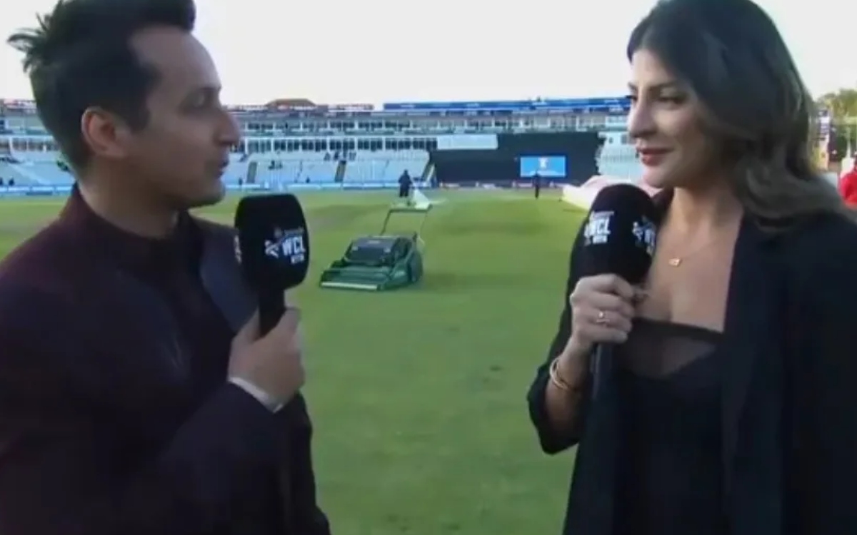 VIDEO: 'मैं तुम्हें प्रपोज़ करने वाला हूं', WCL के मालिक ने प्रेजेंटर को ये लाइव कैमरा पर क्या ...