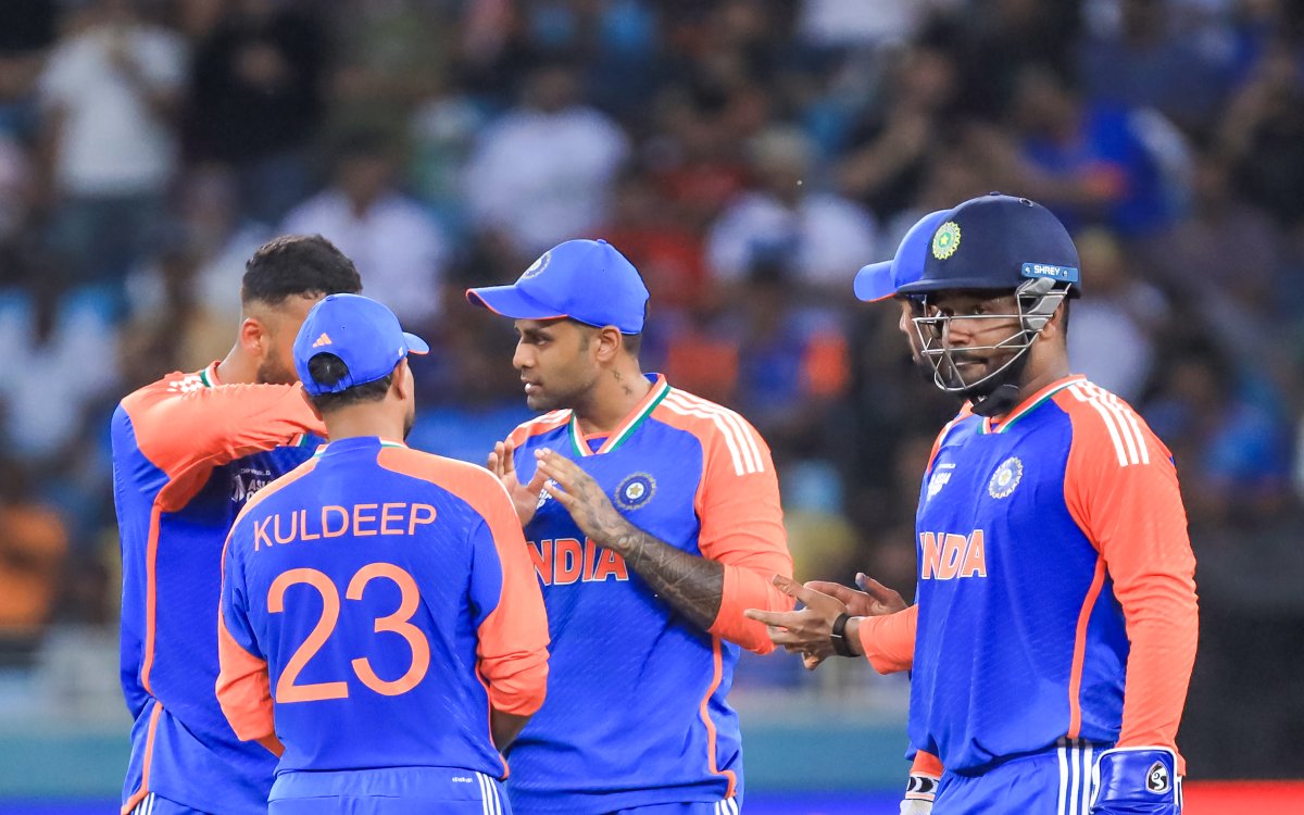 Asia Cup: Kuldeep Picks 4-7, Dube Takes Three-for As India Bowl Out UAE ...