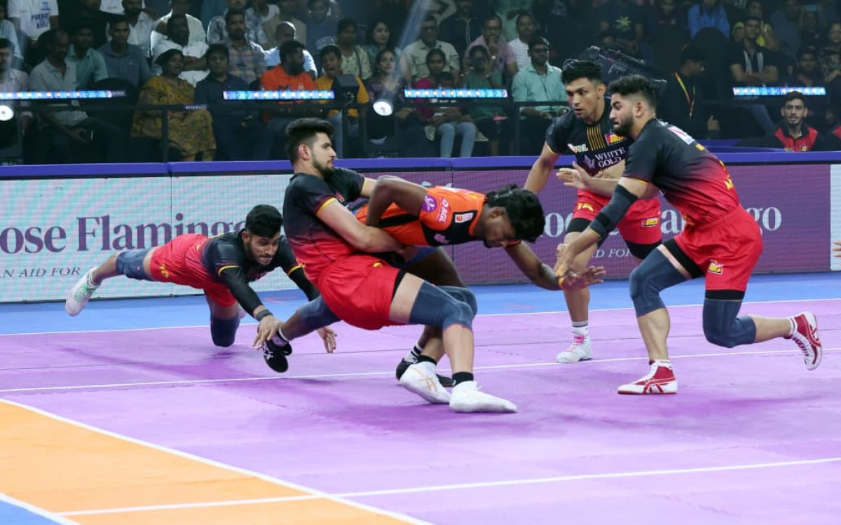 PKL 12: U Mumba’s Ajit Chouhan, Defense Script Dominating Win Over ...