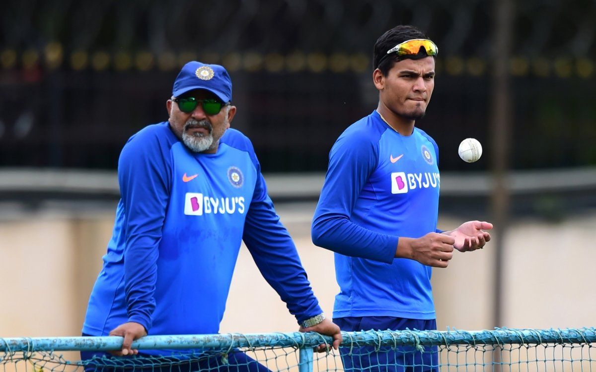 Rahul Chahar Joins Surrey Squad For Hampshire Clash At Utilita Bowl On ...