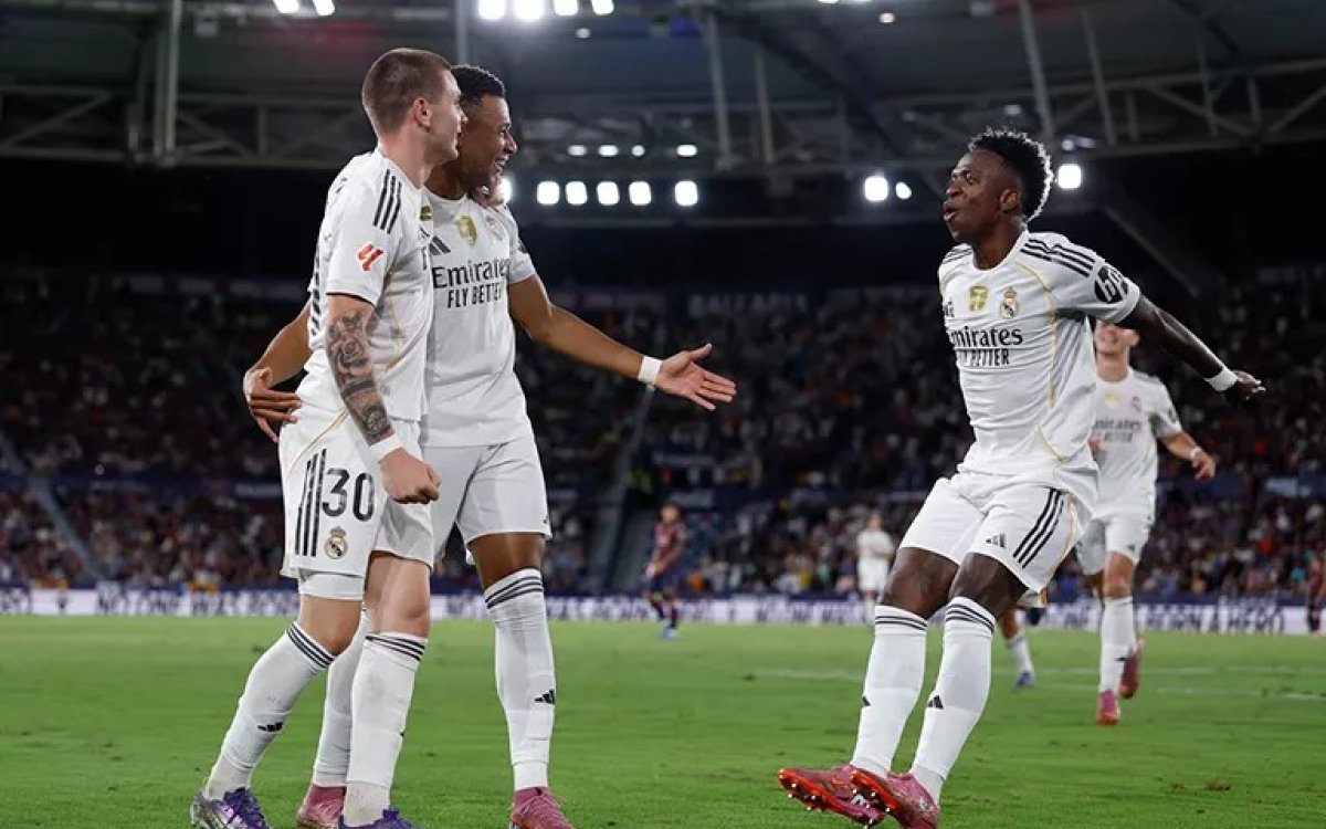 Real Madrid Beat Levante To Maintain 100 Percent Start To La Liga ...