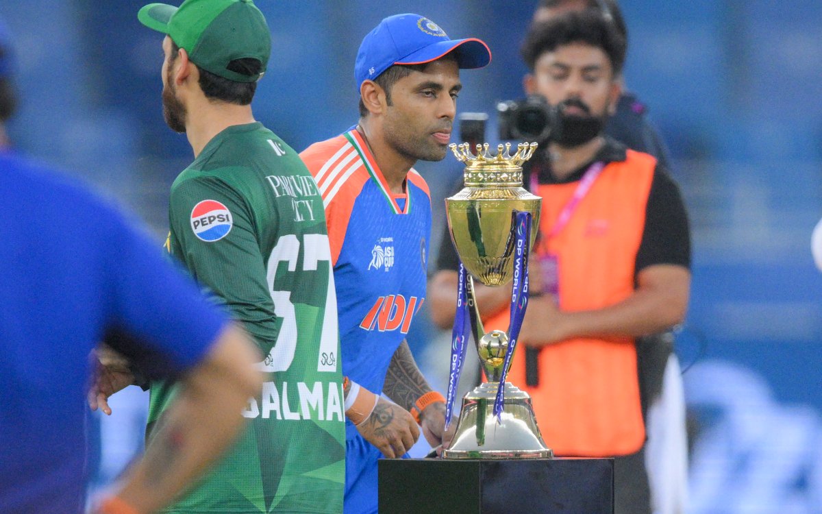 Salman Agha Accuses India Of 'disrespecting Cricket' Over Handshake ...