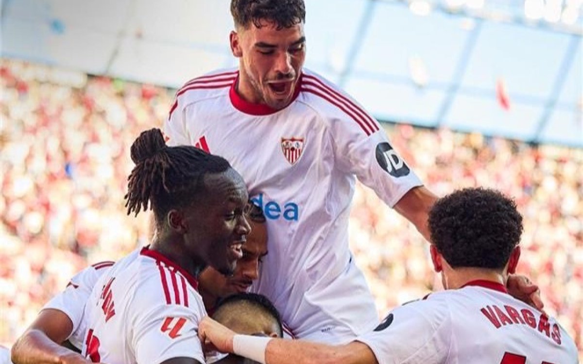 La Liga: Real Madrid Back On Top After Sevilla Thrash Barcelona On ...