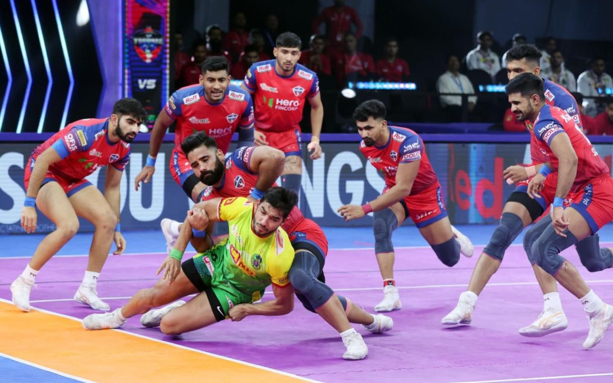 PKL 12: Ayan Scores Yet Another Super 10 As Pirates Take Down Yoddhas ...