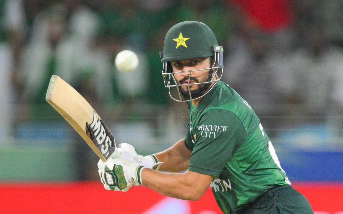 Mohammad Nawaz Stars as Pakistan Clinch Last-Over Thriller vs Zimbabwe ...