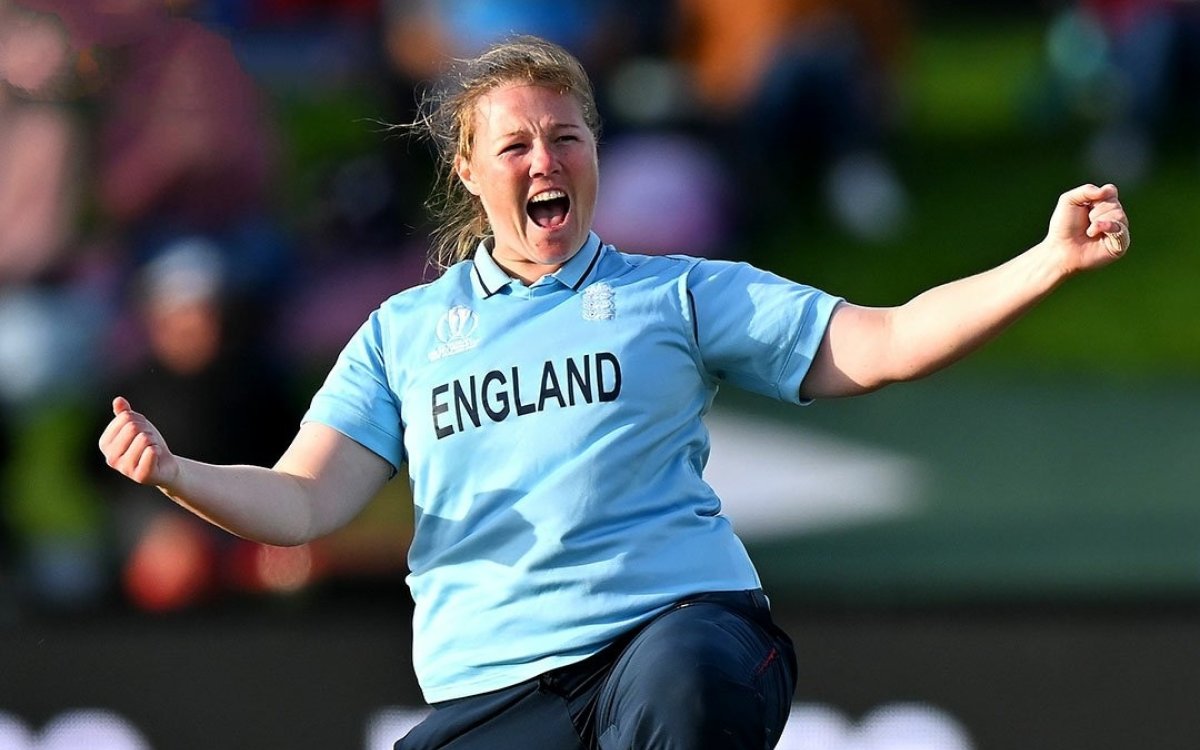 RCB Confirm Anya Shrubsole’s Appointment As Assistant Coach For WPL ...