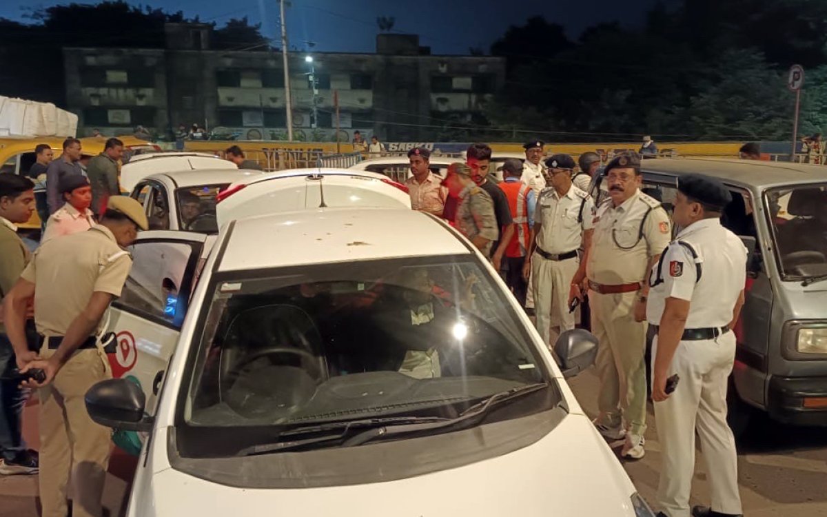 Three-tier Security Cordon For India-South Africa Test Match In Kolkata ...