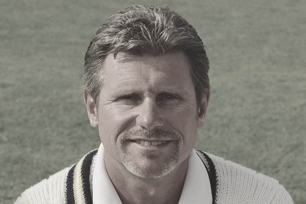 Former England batsman Robin Smith dies aged 62