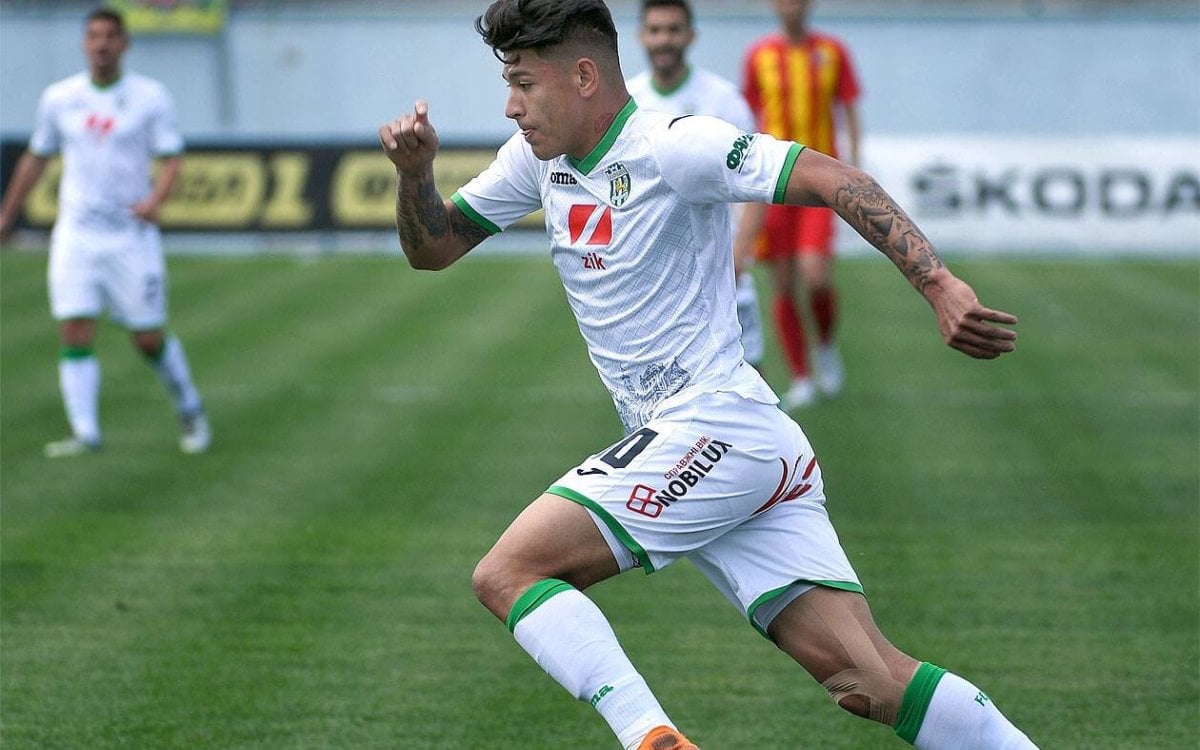 Football Transfer Watch: Flamengo Midfielder Carrascal Linked With ...