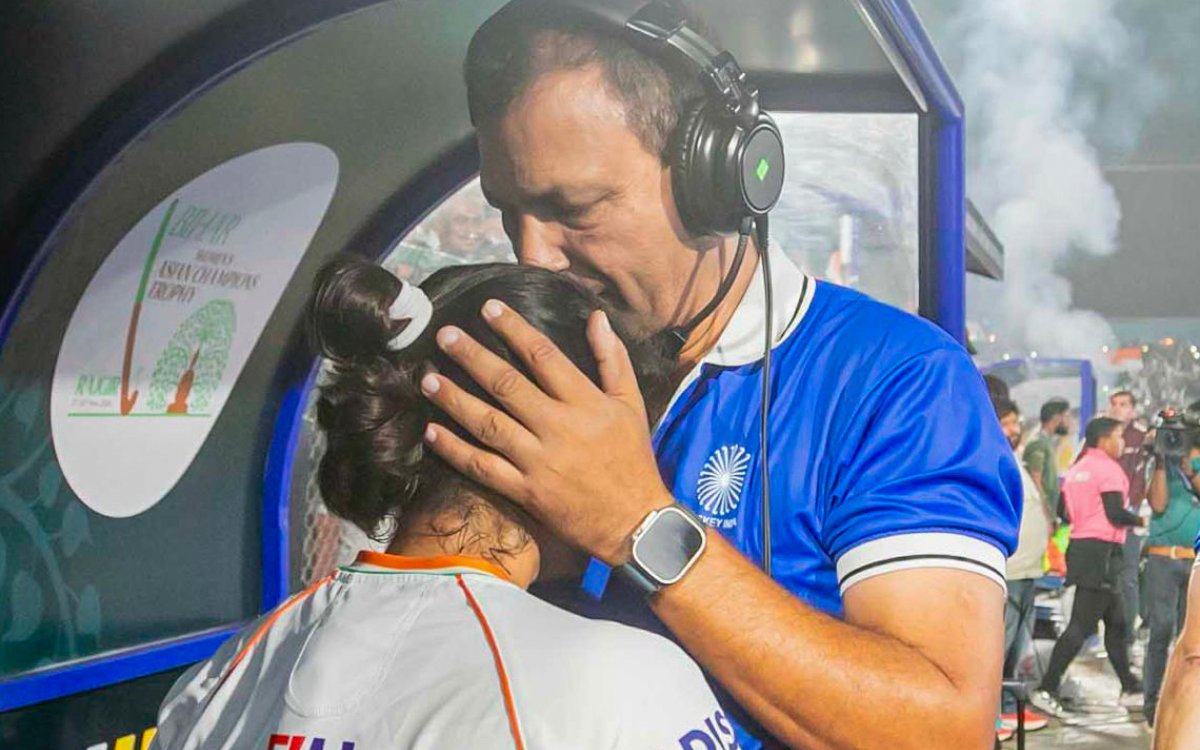 Indian Women's Hockey Team Chief Coach Harendra Singh Resigns, Citing Personal Reasons On ...