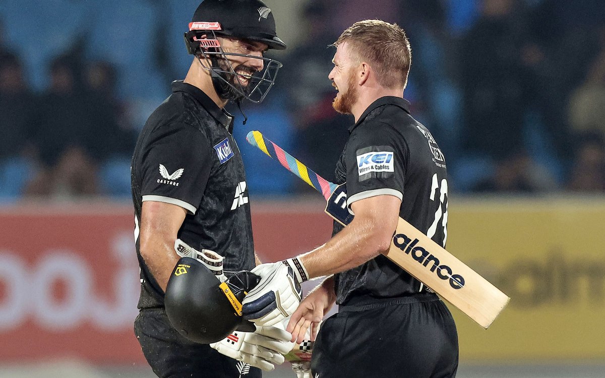 2nd ODI: Mitchell Steals Rahul’s Thunder As NZ Register Seven-wicket ...