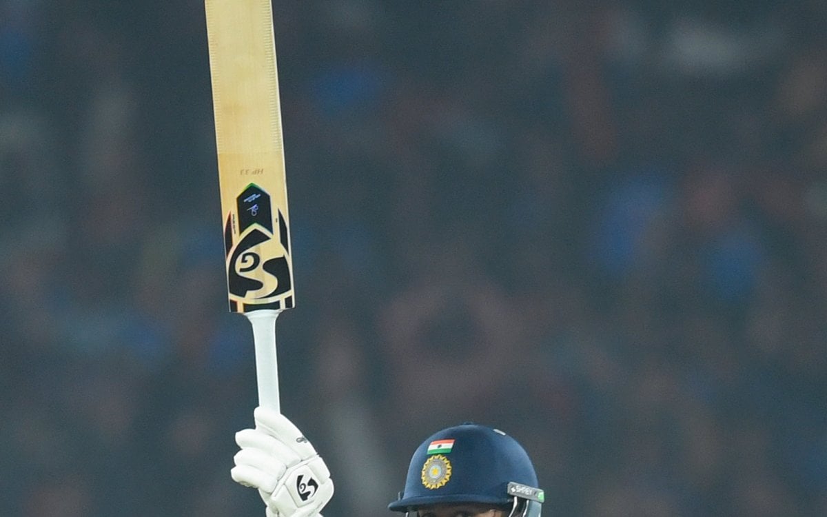 Hardik Pandya Slams Five Sixes In An Over To Score Maiden Vijay Hazare ...