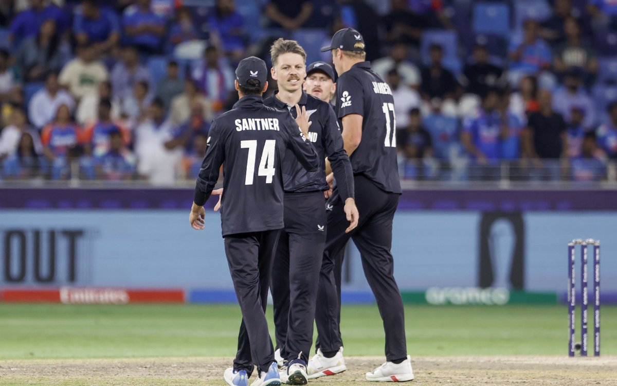 भारत ने अच्छी गेंदबाजी की, लेकिन हमारे बल्लेबाजों ने दबाव को झेला ...