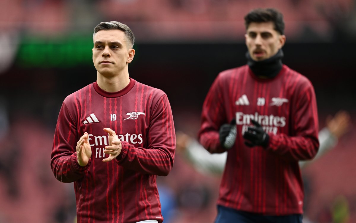 Arsenal Nine Points Clear In Premier League After Beating Sunderland On ...