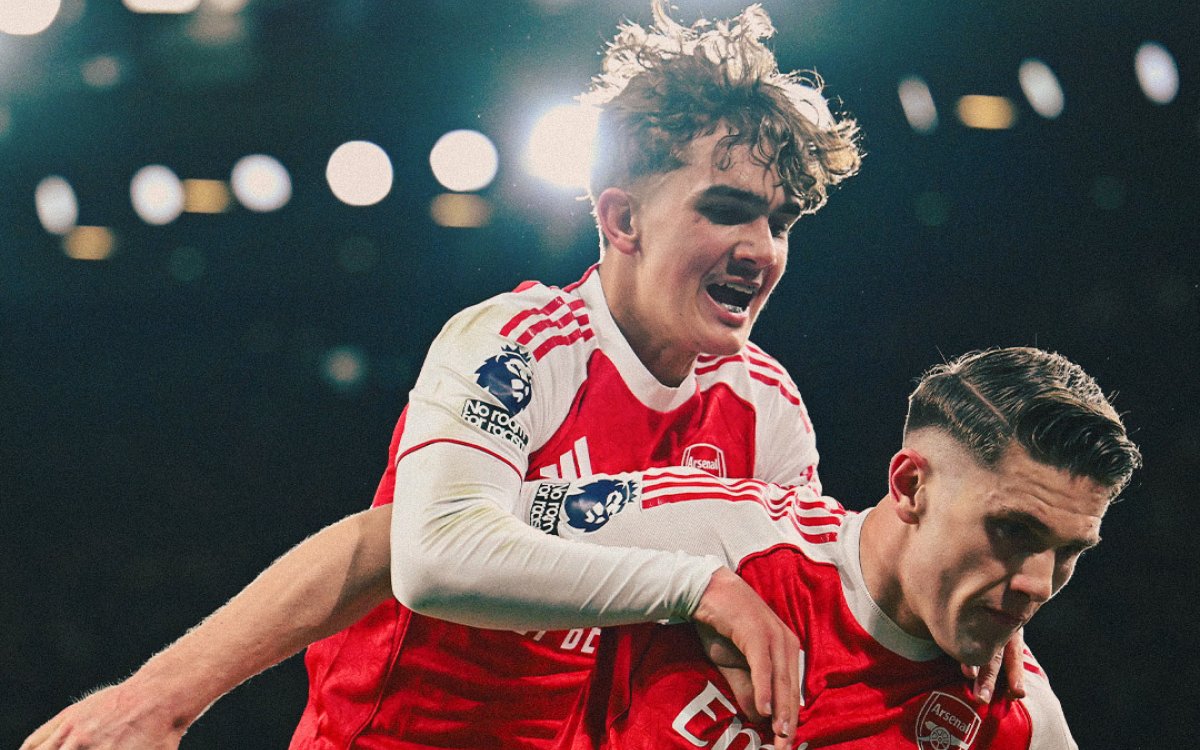 Arsenal Wins And Manchester City Draws As Gunners Stretch Lead In ...
