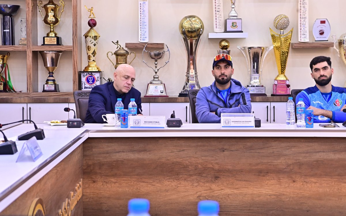 ACB Officials Hold Strategic Meeting With New Head Coach Richard Pybus ...