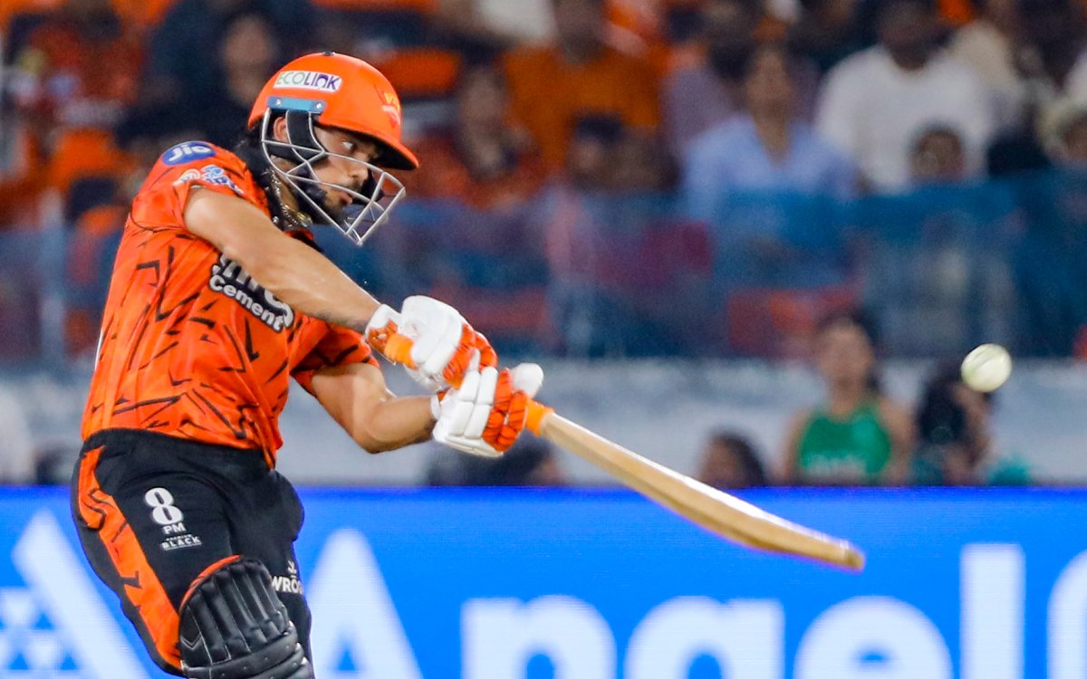 IPL 2026: Ishan Kishan Top-scores With 91 As SRH Post 216/6 Against RR ...