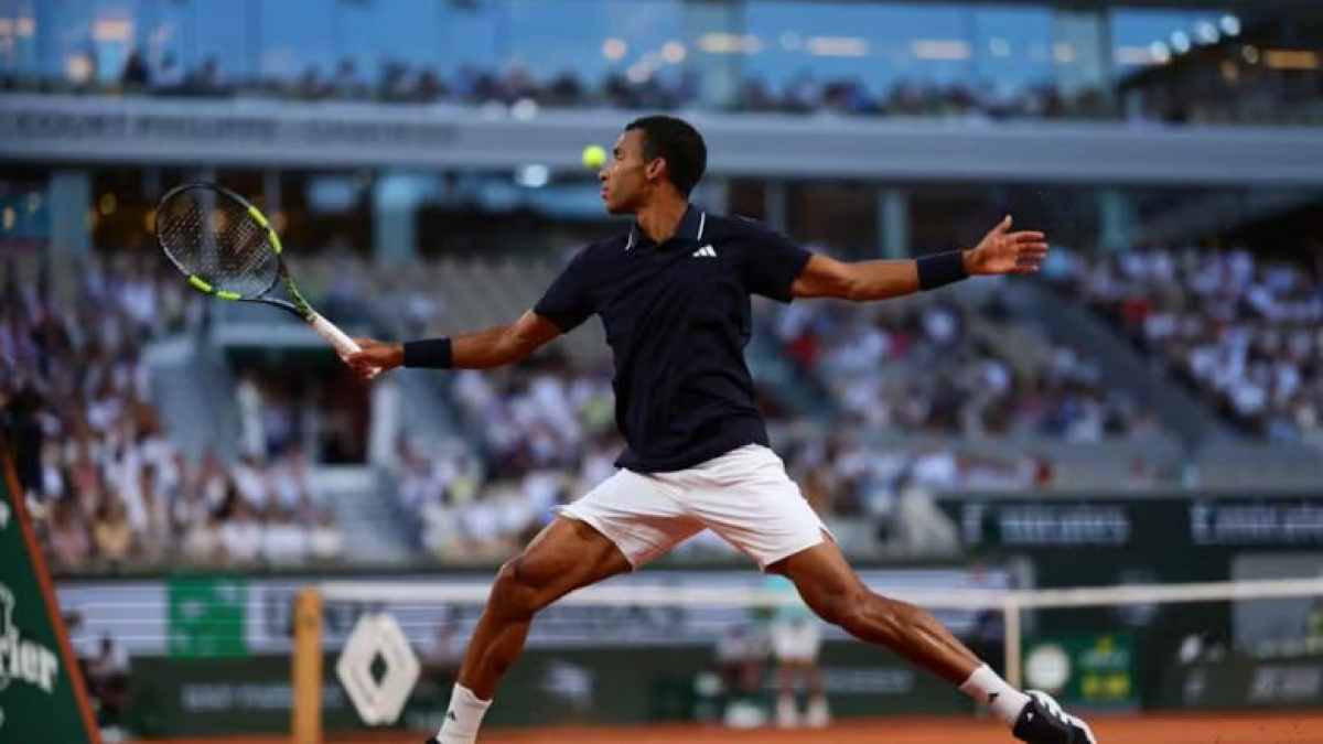 Felix Auger-Aliassime, Berrettini, Cerundolo Mive Into Fourth Round At ...