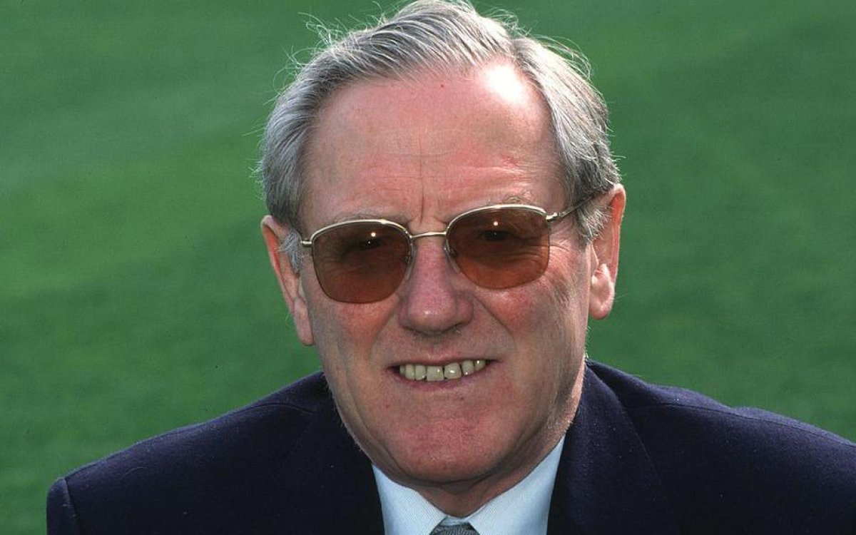 Former England Captain And Rugby Union Player Mike Smith Dies Aged 92 ...