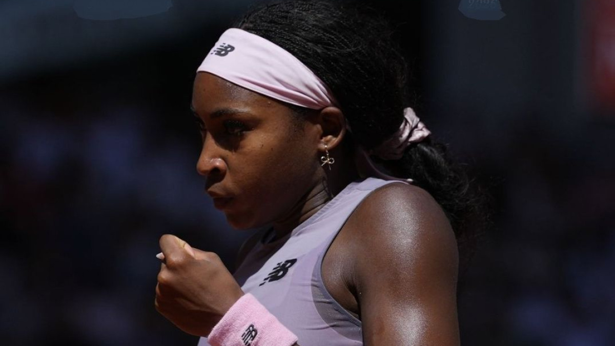 French Open: Coco Gauff Kicks Off Title Defence With Straight Sets ...