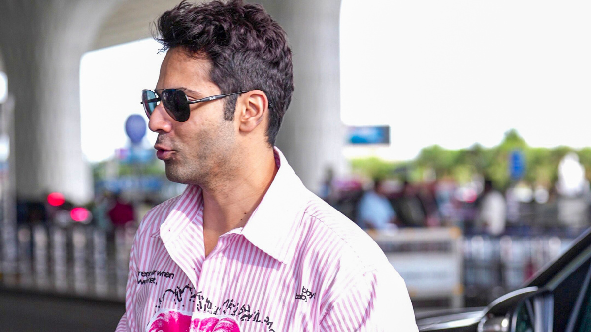 IPL 2026: Varun Dhawan, Pooja Hegde And Mrunal Thakur Among Celebrities ...